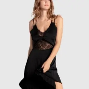 BELLE & BLOOM Lace Trim Mini Dress - Black