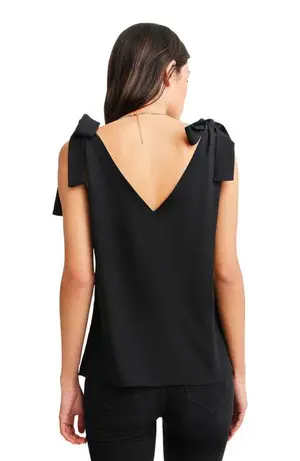 BELLE & BLOOM Feel For You V-neck Top - Black