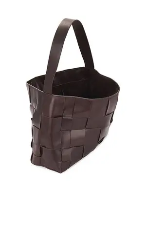 ST. AGNI Woven Large Tote - Chocolate