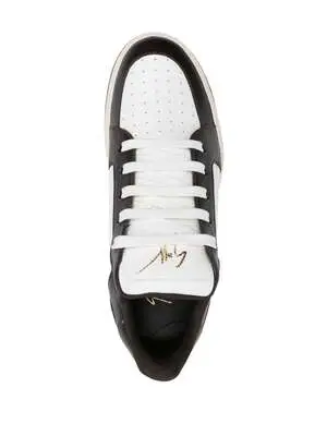 GIUSEPPE ZANOTTI Low-top Sneakers - White