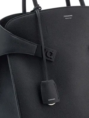 FERRAGAMO Hug Tote Bag - Black
