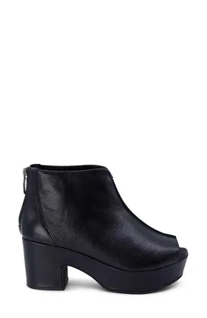 CHOCOLAT BLU Gion Peep Toe Platform Bootie - Black Leather