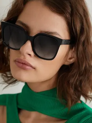 Fendi Oversized Square-frame Sunglasses