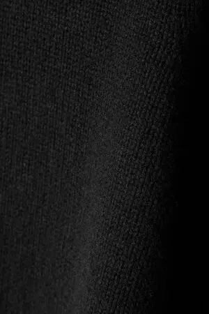 Khaite Mae Cashmere Relaxed Sweater
