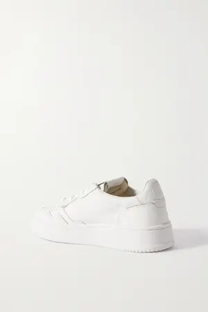 AUTRY Medalist Low Leather Sneakers