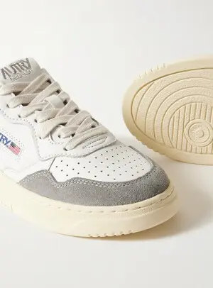 AUTRY Medalist Low Sneakers - White
