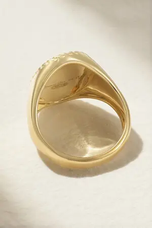 Yvonne Léon 9-karat Diamond Signet Ring