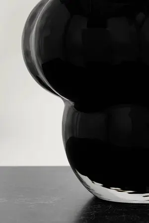 LOUISE ROE Balloon 04 Glass Vase