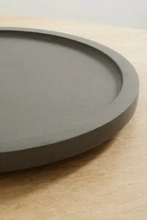 LOUISE ROE 10 Gallery Object 46cm Basalt Tray