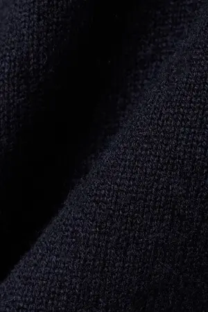 ALLUDE Cashmere Crewneck Sweater