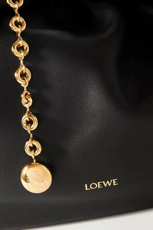 Loewe Squeeze Medium Leather Shoulder Bag - Black