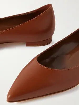 Manolo Blahnik Kietta Leather Flats - Brown