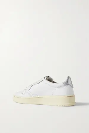 AUTRY Medalist Low Leather Sneakers
