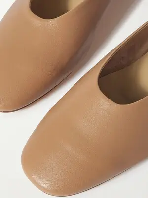 AeydĒ Kirsten Leather Ballet Flats - Neutrals