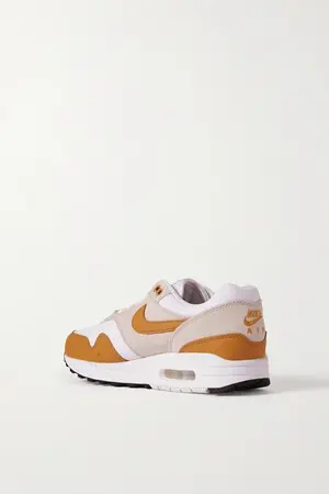 Nike Max 1 Sneakers