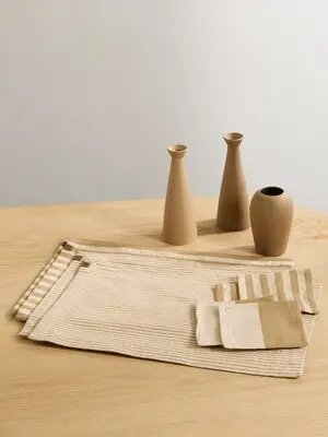 HUNTING SEASON Dining Set - Brown