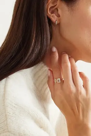 STONE AND STRAND Diamond Ear Cuff