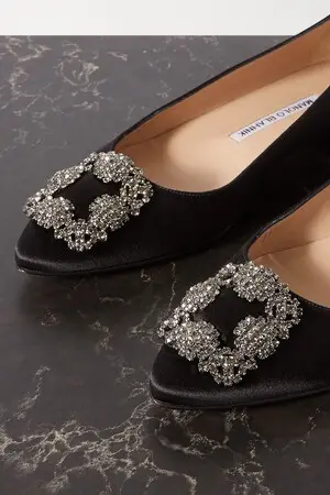 Manolo Blahnik Hangisi Crystal-embellished Flats - Black
