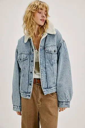 LEVI'S 90s Sherpa Trucker Jacket