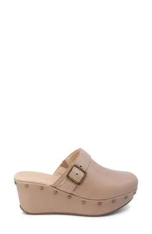 CHOCOLAT BLU Yogi Platform Wedge Mule - Tan Leather