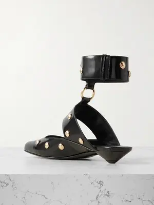 Chloé Jade Studded Leather Sandals - Black