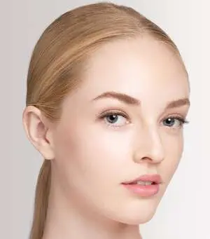 CHANTECAILLE Future Skin Cushion Skincare Foundation
