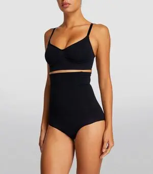 SKIMS Seamless Sculpt Bralette