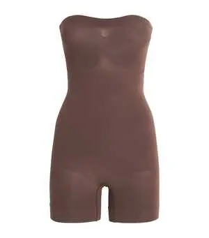 SKIMS Seamless Sculpt Strapless Shorts Bodysuit Brown