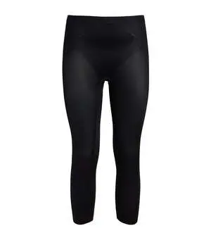 Spanx Shape Invisible Capri Pants Medium Control - Black