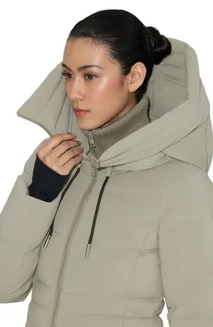 Soia & Kyo June Water Repellent 700 Fill Power Down Quilted Jacket With Bib Inset