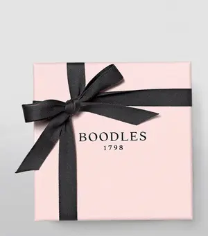 BOODLES The Knot Medium Ring In White And Diamonds - Gold