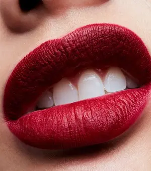 MAC COSMETICS Retro Matte Liquid Lipcolour - Red