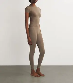 SKIMS Soft Smoothing T-shirt