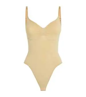 SKIMS Seamless Sculpt Thong Bodysuit - Beige