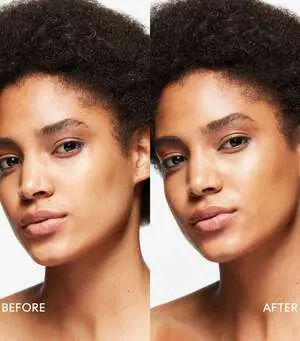 MAC COSMETICS Strobe Dewy Skin Tint - Nude