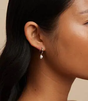 ASTRID & MIYU Sterling And Pearl Huggie Earrings - Silver