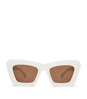 Loewe Loewe Bevelled Cat Eye Sunglasses White