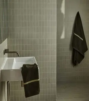 BAINA Emerald Hand Towel