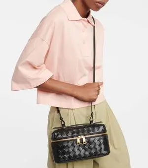 Bottega Veneta Intrecciato Leather Tote Bag - Black