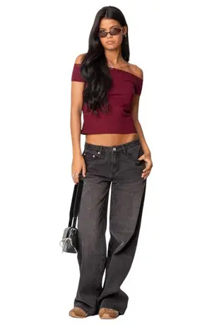 EDIKTED Xoe Lace Trim Off The Shoulder Crop Top - Burgundy