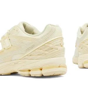 NEW BALANCE M1906nk Sneakers