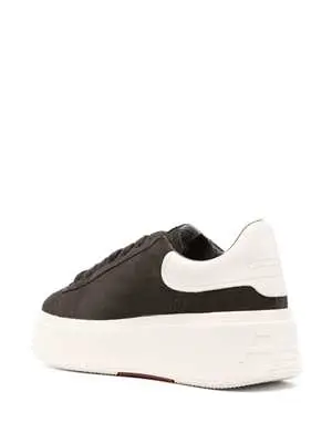 Ash Moby Sneakers