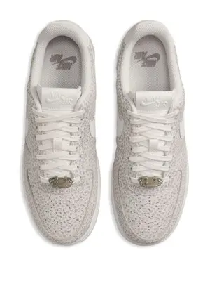 Nike Air Force 1 '07 Sneakers - Grey