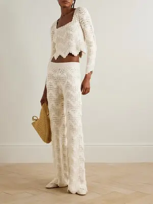Escvdo Brisa Scalloped Alpaca Top