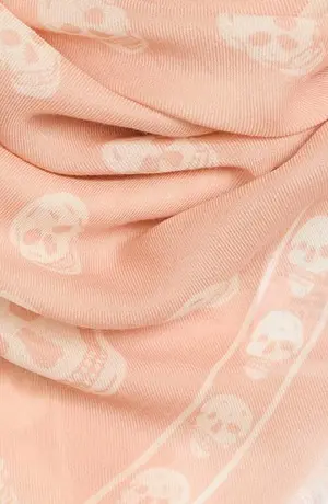 Alexander McQueen Skull Print Wool Fringe Scarf - Powder