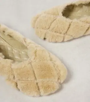 Burberry Baby Quilted Shearling Ballet Flats - Green