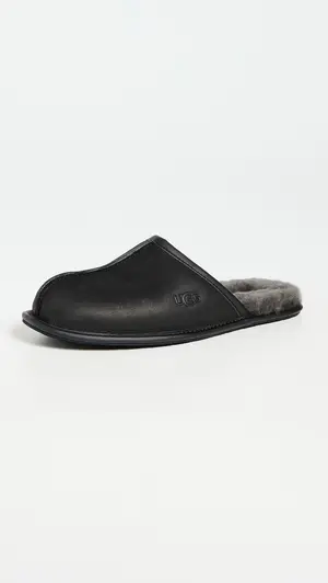 UGG Scuff Leather Slippers - Black