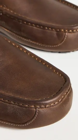 UGG Ascot Leather Slippers - Tan