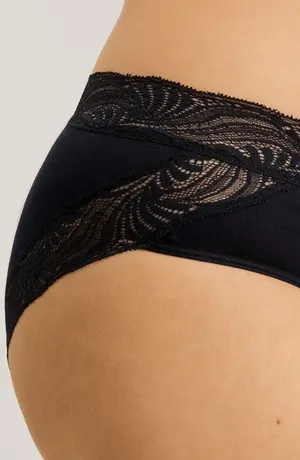 Hanro Cotton Delight Lace Trim High Cut Briefs - Black