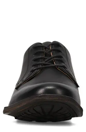 THE FRYE COMPANY Tyler Flex Derby - Black